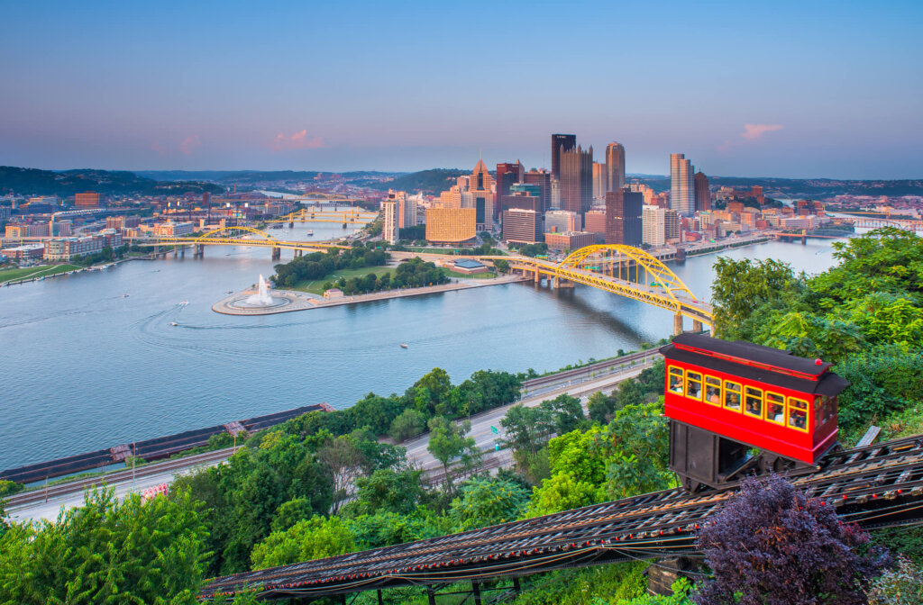 Pittsburgh - Ogletree